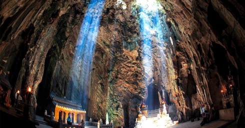 EXPLORING THE MARBLE MOUNTAINS